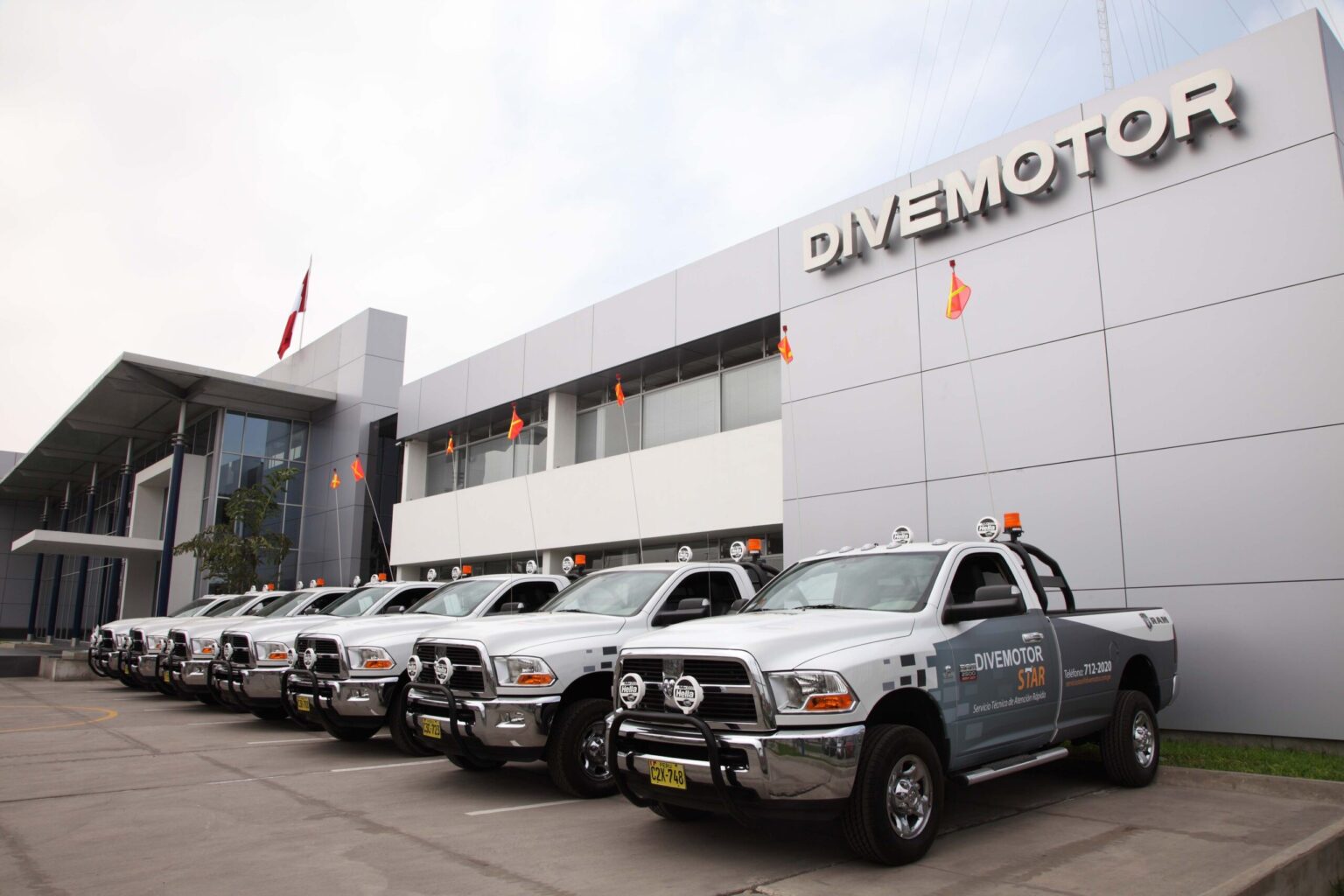 Divemotor y Andes Motor firman acuerdo con fabricante de baterías de ...